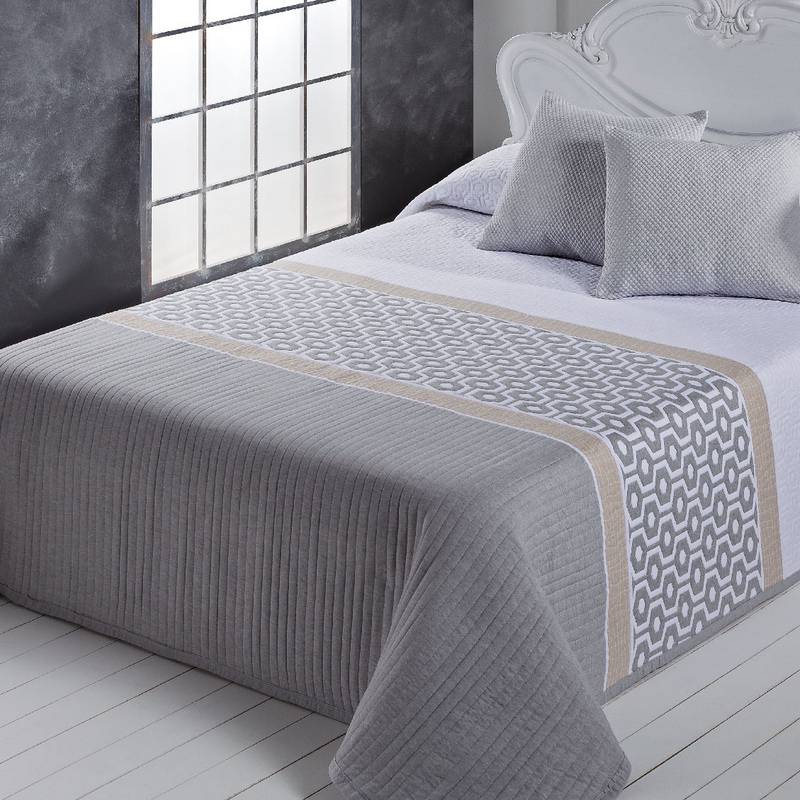 Colcha Bouti Jacquard con Relleno Modelo Amber